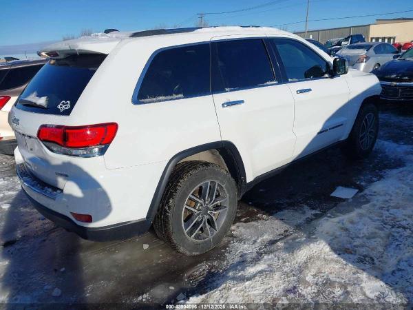 White Jeep Grand Cherokee 2020 in Klaipeda, with an engine capacity of 3.60 L and mileage of 94 thousand km for 10300 €, photo 4 on AUTOMOTO.COM.LV