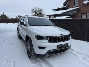 White Jeep Grand Cherokee 2020 in Klaipeda, with an engine capacity of 3.60 L and mileage of 132 thousand km for 19900 €, photo  on AUTOMOTO.COM.LV