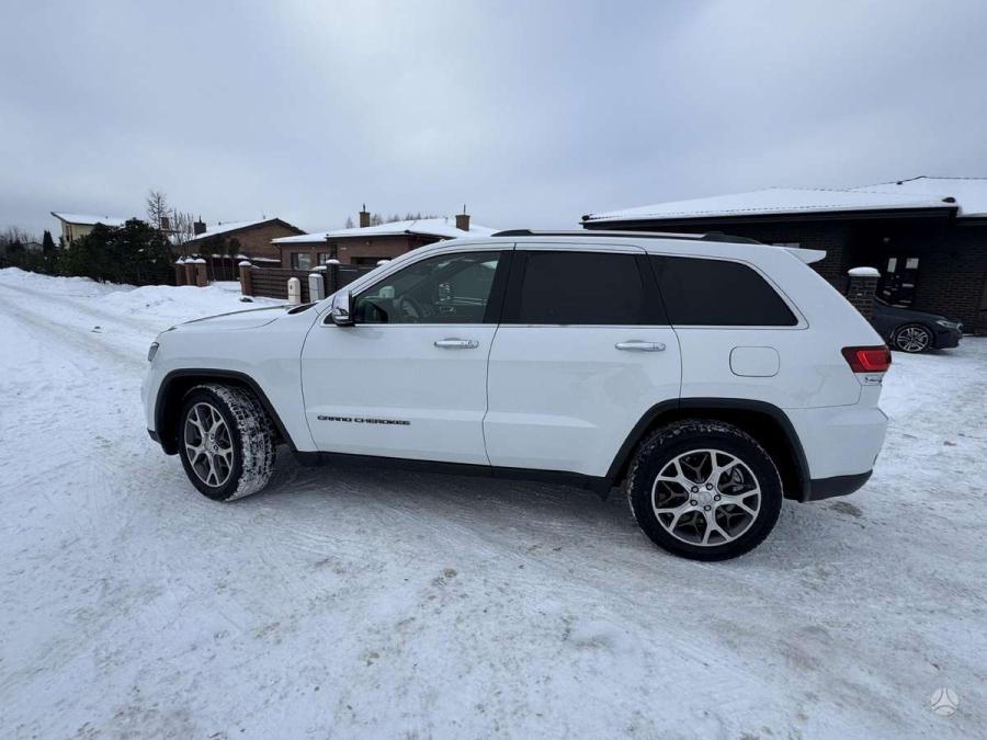 Balts Jeep Grand Cherokee 2020 Klaipėda, ar dzinēja tilpumu 3.60 L un nobraukumu 132 tūkst. km par 19900 €, foto 11 vietnē AUTOMOTO.COM.LV