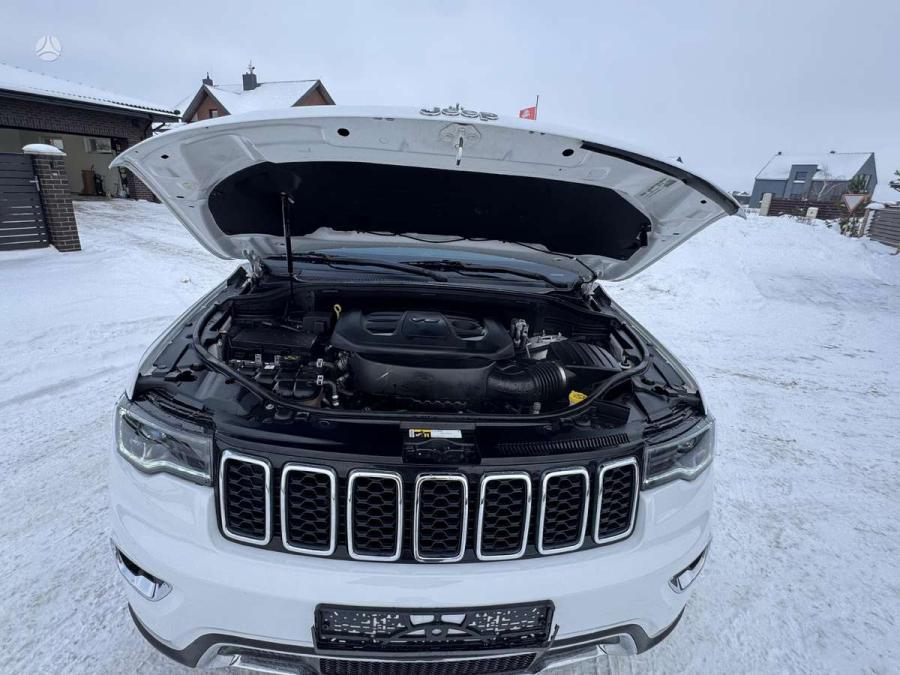 Balts Jeep Grand Cherokee 2020 Klaipėda, ar dzinēja tilpumu 3.60 L un nobraukumu 132 tūkst. km par 19900 €, foto 26 vietnē AUTOMOTO.COM.LV