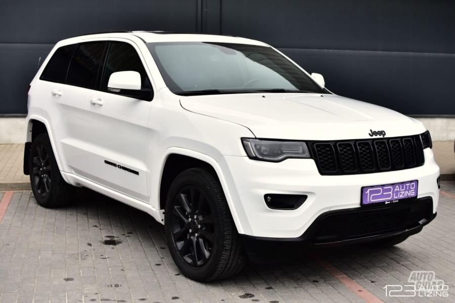 White Jeep Grand Cherokee 2020 in Kretinga, with an engine capacity of 3.60 L and mileage of 93 thousand km for 19999 €, photo 6 on AUTOMOTO.COM.LV