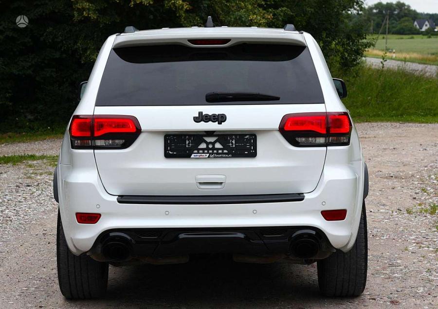 Balts Jeep Grand Cherokee 2020 Kretinga, ar dzinēja tilpumu 3.60 L un nobraukumu 86 tūkst. km par 22999 €, foto 18 vietnē AUTOMOTO.COM.LV