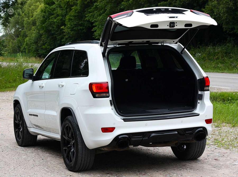 Balts Jeep Grand Cherokee 2020 Kretinga, ar dzinēja tilpumu 3.60 L un nobraukumu 86 tūkst. km par 22999 €, foto 21 vietnē AUTOMOTO.COM.LV