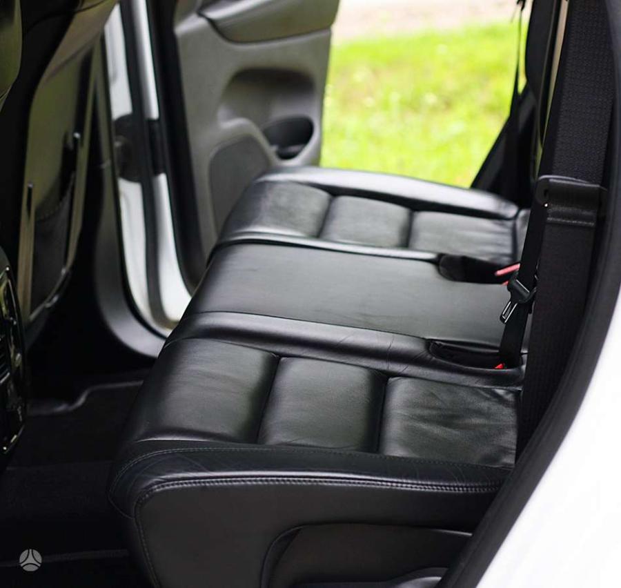 Balts Jeep Grand Cherokee 2020 Kretinga, ar dzinēja tilpumu 3.60 L un nobraukumu 86 tūkst. km par 22999 €, foto 26 vietnē AUTOMOTO.COM.LV