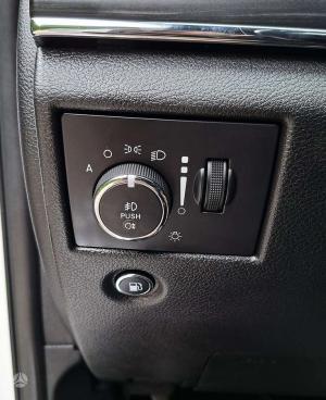 Balts Jeep Grand Cherokee 2020 Kretinga, ar dzinēja tilpumu 3.60 L un nobraukumu 86 tūkst. km par 22999 €, foto 28 vietnē AUTOMOTO.COM.LV