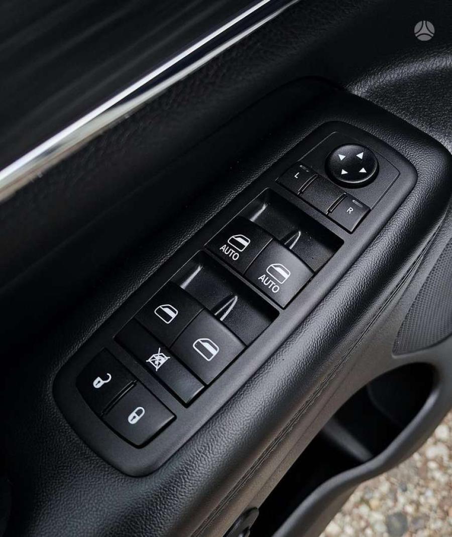 Balts Jeep Grand Cherokee 2020 Kretinga, ar dzinēja tilpumu 3.60 L un nobraukumu 86 tūkst. km par 22999 €, foto 29 vietnē AUTOMOTO.COM.LV