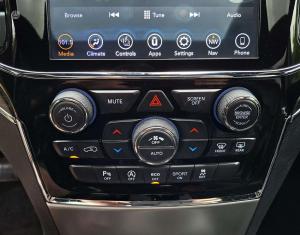 Balts Jeep Grand Cherokee 2020 Kretinga, ar dzinēja tilpumu 3.60 L un nobraukumu 86 tūkst. km par 22999 €, foto 36 vietnē AUTOMOTO.COM.LV