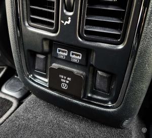 Balts Jeep Grand Cherokee 2020 Kretinga, ar dzinēja tilpumu 3.60 L un nobraukumu 86 tūkst. km par 22999 €, foto 44 vietnē AUTOMOTO.COM.LV