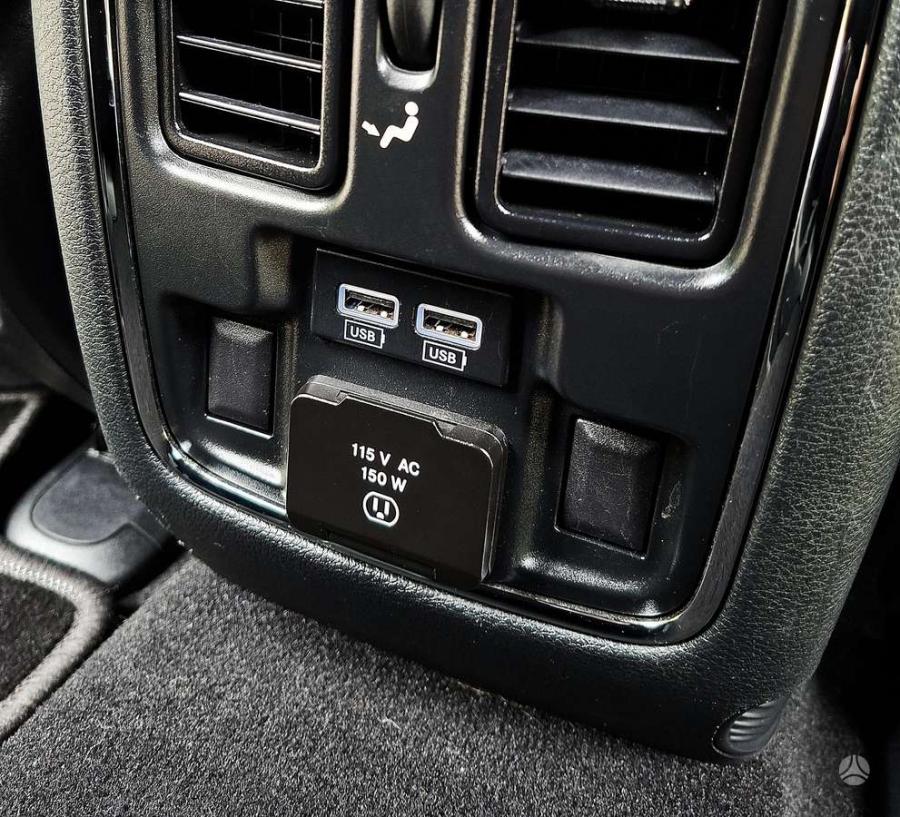 Balts Jeep Grand Cherokee 2020 Kretinga, ar dzinēja tilpumu 3.60 L un nobraukumu 86 tūkst. km par 22999 €, foto 44 vietnē AUTOMOTO.COM.LV
