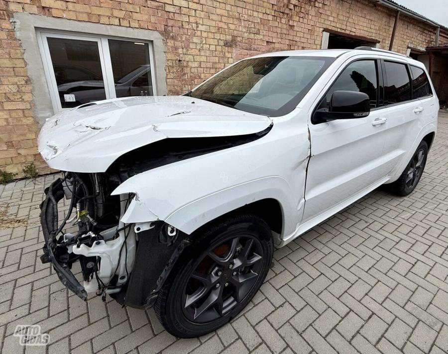 Balts Jeep Grand Cherokee 2020 Šauļi, ar dzinēja tilpumu 3.60 L un nobraukumu 173 tūkst. km par 9400 €, foto 3 vietnē AUTOMOTO.COM.LV