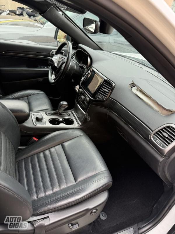 Balts Jeep Grand Cherokee 2020 Šauļi, ar dzinēja tilpumu 3.60 L un nobraukumu 173 tūkst. km par 9400 €, foto 9 vietnē AUTOMOTO.COM.LV