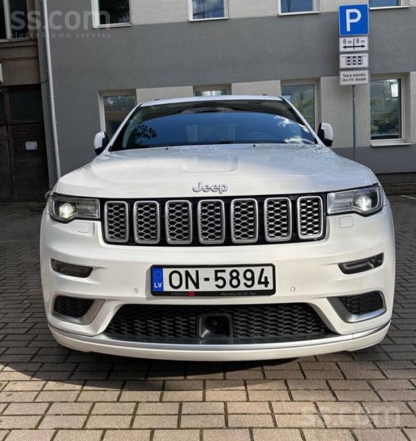 Balts Jeep Grand Cherokee 2020 Rīga, ar dzinēja tilpumu 3.00 L un nobraukumu 140 tūkst. km par 22500 €, foto 1 vietnē AUTOMOTO.COM.LV