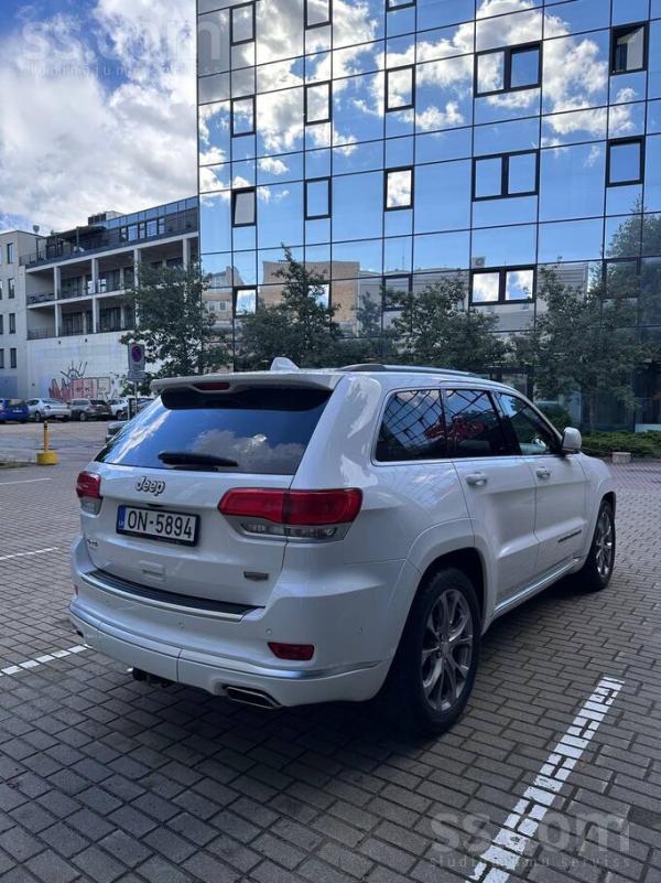 Balts Jeep Grand Cherokee 2020 Rīga, ar dzinēja tilpumu 3.00 L un nobraukumu 140 tūkst. km par 22500 €, foto 6 vietnē AUTOMOTO.COM.LV