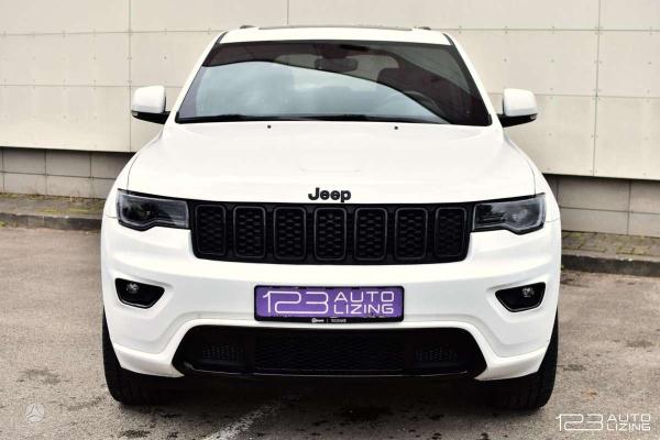Balts Jeep Grand Cherokee 2020 Kretinga, ar dzinēja tilpumu 3.60 L un nobraukumu 93 tūkst. km par 19500 €, foto 3 vietnē AUTOMOTO.COM.LV