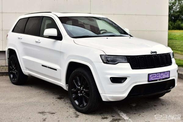 Balts Jeep Grand Cherokee 2020 Kretinga, ar dzinēja tilpumu 3.60 L un nobraukumu 93 tūkst. km par 19500 €, foto 5 vietnē AUTOMOTO.COM.LV