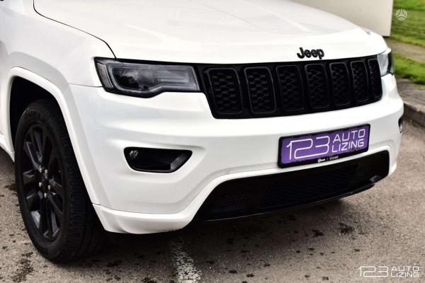 Balts Jeep Grand Cherokee 2020 Kretinga, ar dzinēja tilpumu 3.60 L un nobraukumu 93 tūkst. km par 19500 €, foto 6 vietnē AUTOMOTO.COM.LV