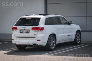 Balts Jeep Grand Cherokee 2020 Rīga, ar dzinēja tilpumu 3.00 L un nobraukumu 147 tūkst. km par 22500 €, foto 5 vietnē AUTOMOTO.COM.LV