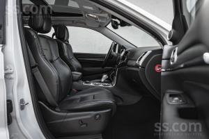 Balts Jeep Grand Cherokee 2020 Rīga, ar dzinēja tilpumu 3.00 L un nobraukumu 147 tūkst. km par 22500 €, foto 11 vietnē AUTOMOTO.COM.LV