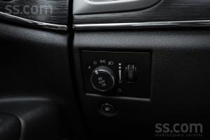 Balts Jeep Grand Cherokee 2020 Rīga, ar dzinēja tilpumu 3.00 L un nobraukumu 147 tūkst. km par 22500 €, foto 30 vietnē AUTOMOTO.COM.LV