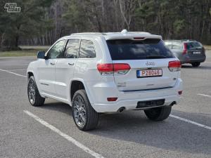 White Jeep Grand Cherokee 2021 in Klaipeda, with an engine capacity of 5.70 L and mileage of 98 thousand km for 23600 €, photo 8 on AUTOMOTO.COM.LV