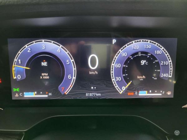 Balts Jeep Grand Cherokee 2021 Šauļi, ar dzinēja tilpumu 3.60 L un nobraukumu 82 tūkst. km par 30450 €, foto 8 vietnē AUTOMOTO.COM.LV
