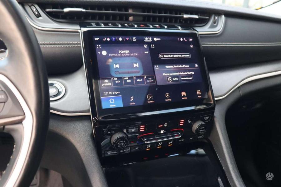 Balts Jeep Grand Cherokee 2021 Viļņa, ar dzinēja tilpumu 3.60 L un nobraukumu 55 tūkst. km par 28799 €, foto 21 vietnē AUTOMOTO.COM.LV