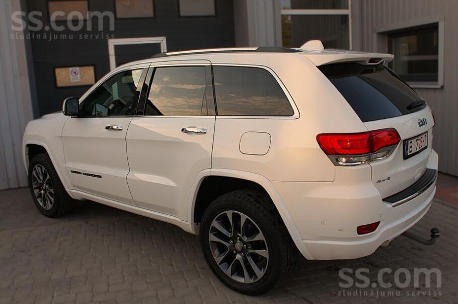 Balts Jeep Grand Cherokee 2021 Rīga, ar dzinēja tilpumu 3.00 L un nobraukumu 0 tūkst. km par 22950 €, foto 4 vietnē AUTOMOTO.COM.LV