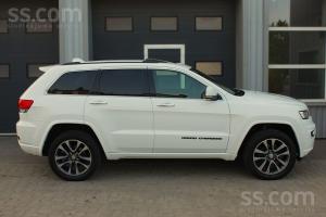 Balts Jeep Grand Cherokee 2021 Rīga, ar dzinēja tilpumu 3.00 L un nobraukumu 0 tūkst. km par 22950 €, foto 14 vietnē AUTOMOTO.COM.LV