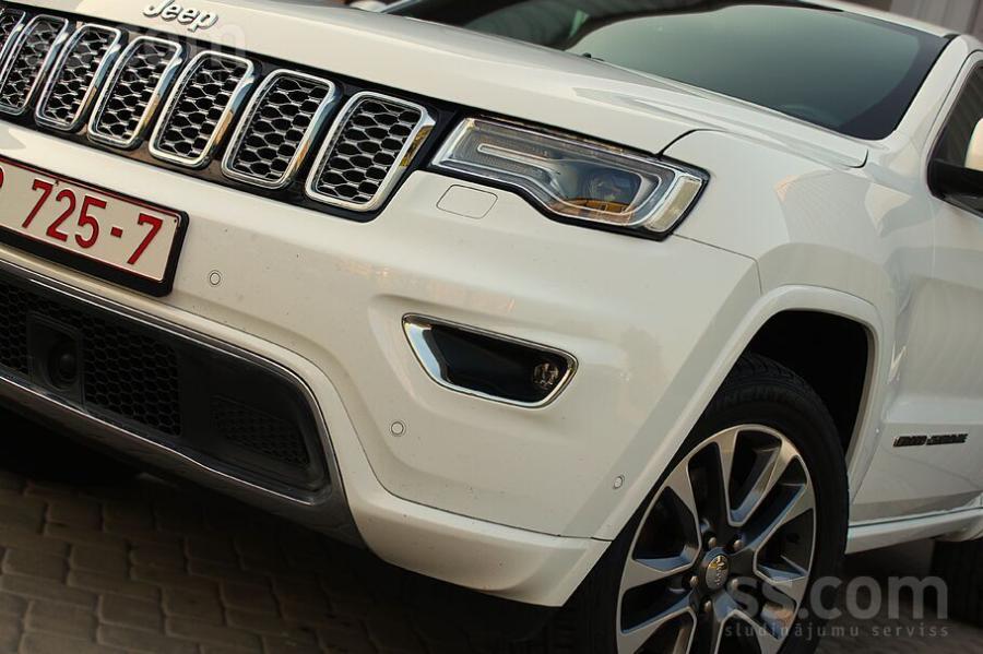 Balts Jeep Grand Cherokee 2021 Rīga, ar dzinēja tilpumu 3.00 L un nobraukumu 0 tūkst. km par 22950 €, foto 22 vietnē AUTOMOTO.COM.LV