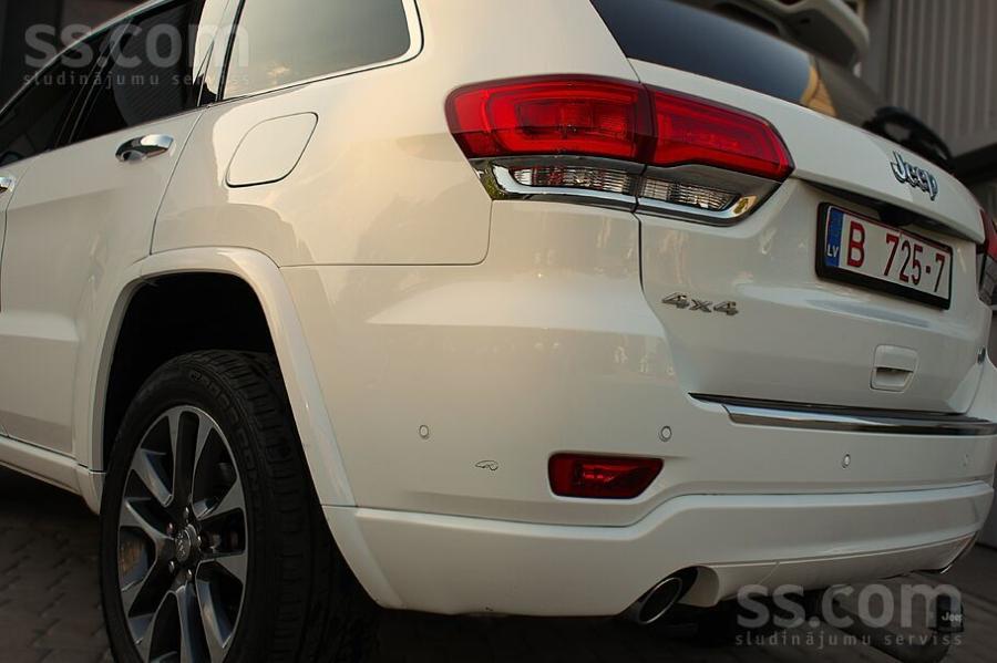 Balts Jeep Grand Cherokee 2021 Rīga, ar dzinēja tilpumu 3.00 L un nobraukumu 0 tūkst. km par 22950 €, foto 30 vietnē AUTOMOTO.COM.LV