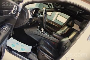 Balts Jeep Grand Cherokee 2021 Rīga, ar dzinēja tilpumu 3.00 L un nobraukumu 0 tūkst. km par 22950 €, foto 33 vietnē AUTOMOTO.COM.LV