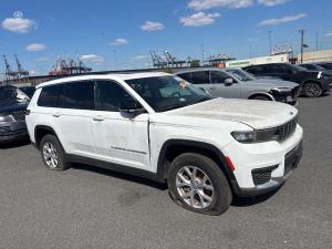 Balts Jeep Grand Cherokee 2021 Ukmergė, ar dzinēja tilpumu 3.60 L un nobraukumu 25 tūkst. km par 16999 €, foto  vietnē AUTOMOTO.COM.LV