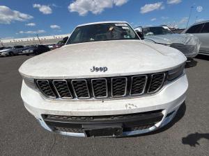 Balts Jeep Grand Cherokee 2021 Ukmergė, ar dzinēja tilpumu 3.60 L un nobraukumu 25 tūkst. km par 16999 €, foto 4 vietnē AUTOMOTO.COM.LV