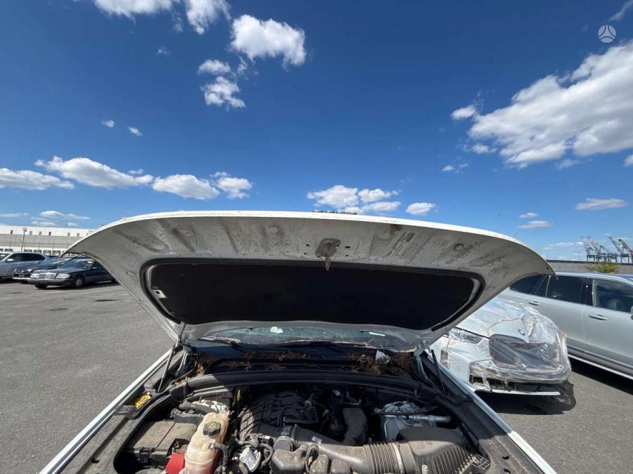 Balts Jeep Grand Cherokee 2021 Ukmergė, ar dzinēja tilpumu 3.60 L un nobraukumu 25 tūkst. km par 16999 €, foto 7 vietnē AUTOMOTO.COM.LV