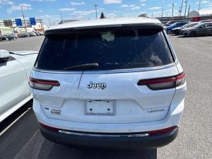 Balts Jeep Grand Cherokee 2021 Ukmergė, ar dzinēja tilpumu 3.60 L un nobraukumu 25 tūkst. km par 16999 €, foto 15 vietnē AUTOMOTO.COM.LV