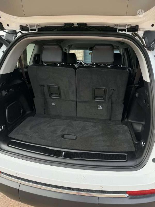 Balts Jeep Grand Cherokee 2021 Viļņa, ar dzinēja tilpumu 3.60 L un nobraukumu 69 tūkst. km par 38000 €, foto 5 vietnē AUTOMOTO.COM.LV