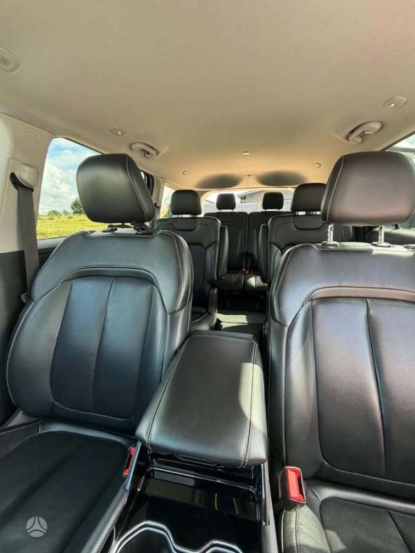 Balts Jeep Grand Cherokee 2021 Viļņa, ar dzinēja tilpumu 3.60 L un nobraukumu 69 tūkst. km par 38000 €, foto 10 vietnē AUTOMOTO.COM.LV