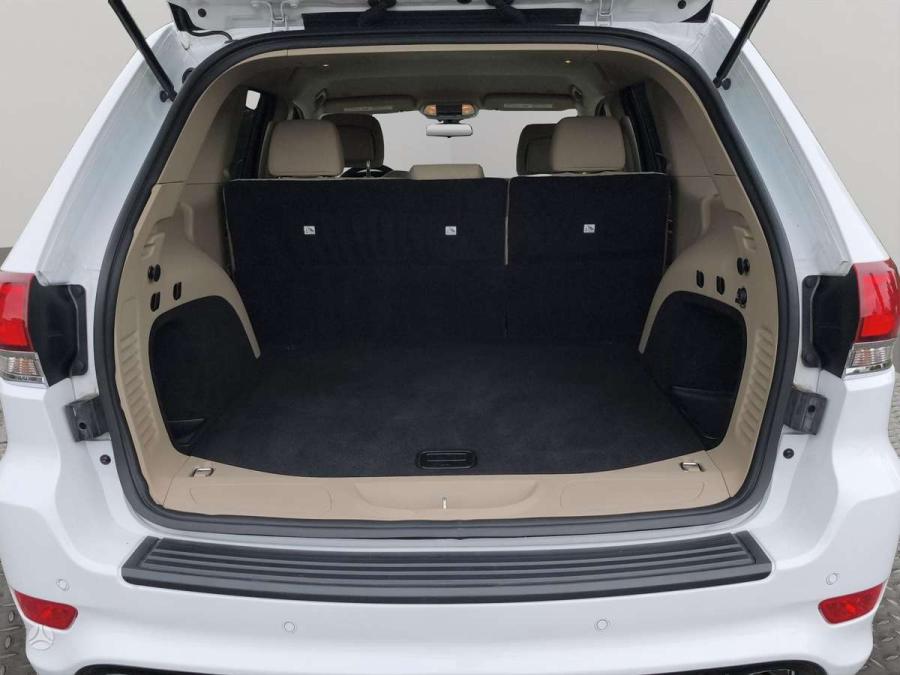 Balts Jeep Grand Cherokee 2021 Viļņa, ar dzinēja tilpumu 3.60 L un nobraukumu 41 tūkst. km par 19999 €, foto 11 vietnē AUTOMOTO.COM.LV