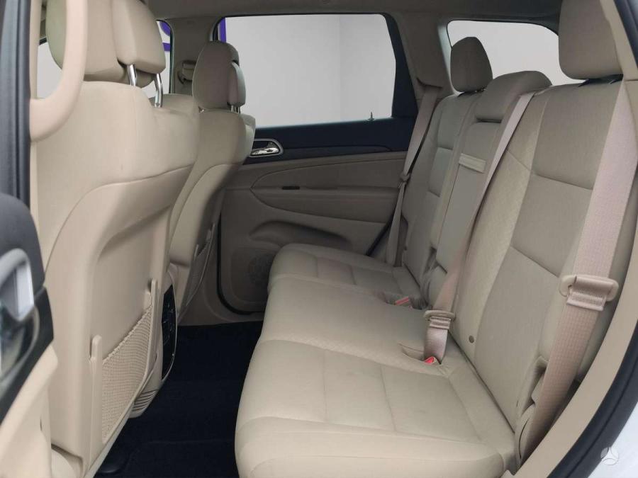 Balts Jeep Grand Cherokee 2021 Viļņa, ar dzinēja tilpumu 3.60 L un nobraukumu 41 tūkst. km par 19999 €, foto 13 vietnē AUTOMOTO.COM.LV
