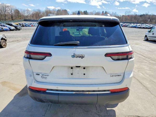 Balts Jeep Grand Cherokee 2022 Kauņa, ar dzinēja tilpumu 3.60 L un nobraukumu 73 tūkst. km par 14500 €, foto 6 vietnē AUTOMOTO.COM.LV