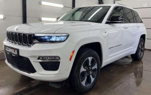 White Jeep Grand Cherokee 2022 in Vilnius, with an engine capacity of 2.00 L and mileage of 17 thousand km for 40000 €, photo 6 on AUTOMOTO.COM.LV