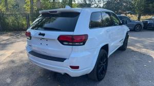 Balts Jeep Grand Cherokee 2022 Ukmergė, ar dzinēja tilpumu 3.60 L un nobraukumu 68 tūkst. km par 11490 €, foto 4 vietnē AUTOMOTO.COM.LV