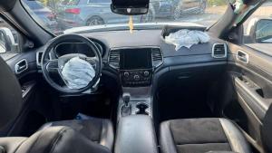 Balts Jeep Grand Cherokee 2022 Ukmergė, ar dzinēja tilpumu 3.60 L un nobraukumu 68 tūkst. km par 11490 €, foto 14 vietnē AUTOMOTO.COM.LV