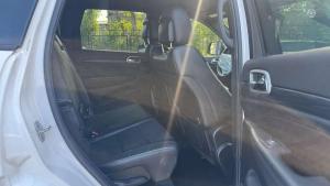 Balts Jeep Grand Cherokee 2022 Ukmergė, ar dzinēja tilpumu 3.60 L un nobraukumu 68 tūkst. km par 11490 €, foto 20 vietnē AUTOMOTO.COM.LV