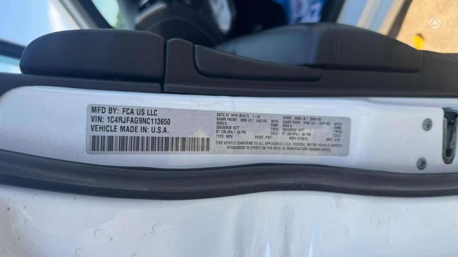 Balts Jeep Grand Cherokee 2022 Ukmergė, ar dzinēja tilpumu 3.60 L un nobraukumu 68 tūkst. km par 11490 €, foto 21 vietnē AUTOMOTO.COM.LV
