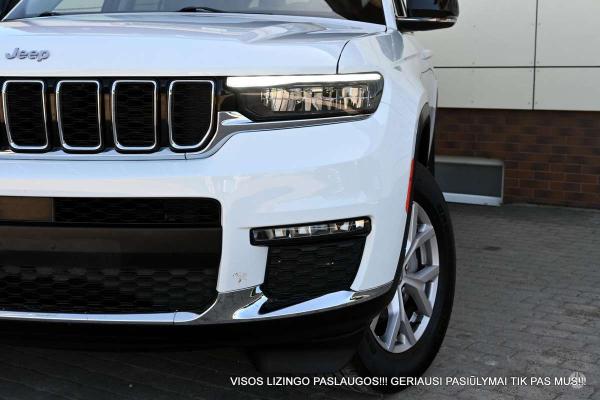 White Jeep Grand Cherokee 2023 in Kretinga, with an engine capacity of 3.60 L and mileage of 100 thousand km for 31499 €, photo 5 on AUTOMOTO.COM.LV