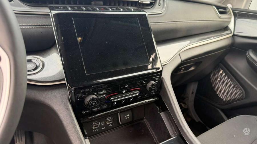 Balts Jeep Grand Cherokee 2023 Ukmergė, ar dzinēja tilpumu 3.60 L un nobraukumu 83 tūkst. km par 19499 €, foto 16 vietnē AUTOMOTO.COM.LV