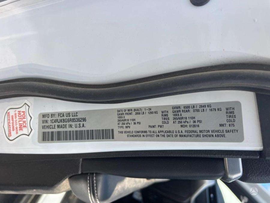 Balts Jeep Grand Cherokee 2024 Ukmergė, ar dzinēja tilpumu 3.60 L un nobraukumu 78 tūkst. km par 9999 €, foto 24 vietnē AUTOMOTO.COM.LV