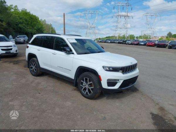 Balts Jeep Grand Cherokee 2025 Klaipėda, ar dzinēja tilpumu 3.60 L un nobraukumu 42 tūkst. km par 17700 €, foto 1 vietnē AUTOMOTO.COM.LV