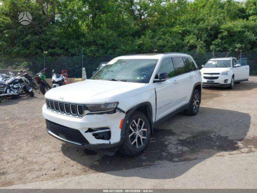 White Jeep Grand Cherokee 2025 in Klaipeda, with an engine capacity of 3.60 L and mileage of 42 thousand km for 17700 €, photo 8 on AUTOMOTO.COM.LV